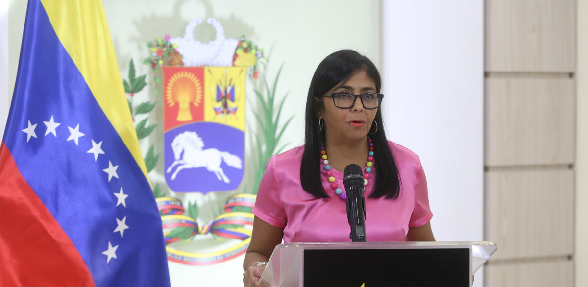 Más poder: Delcy Rodríguez se encarga de Economía y Finanzas y mantiene ...