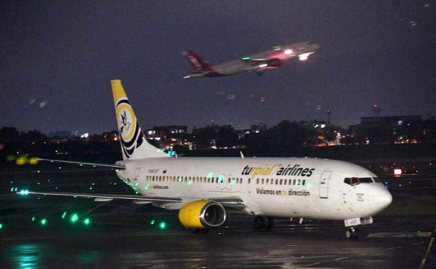 Turpial Airlines abrió los cielos entre Caracas y Bogotá para terminar ...