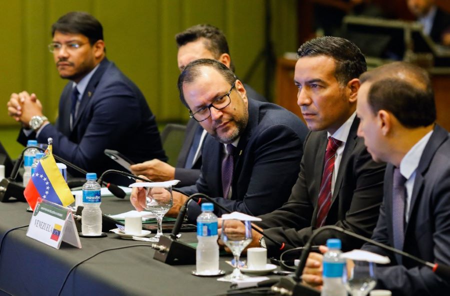 Esequibo: sin avances concretos terminó reunión de cancilleres de ...